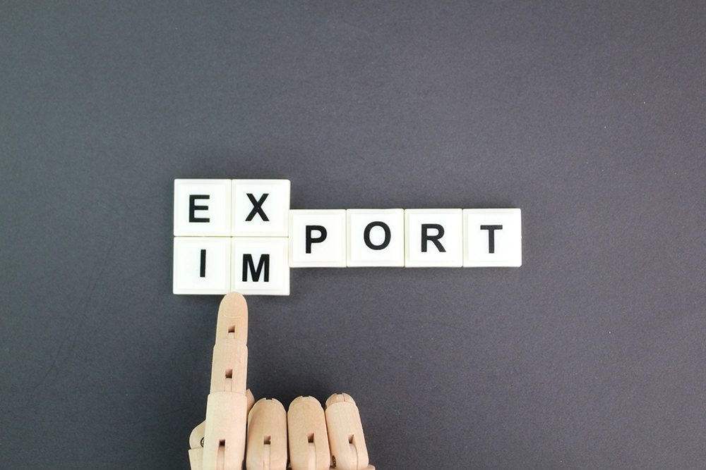 How ERP Solutions Tackle Top Challenges in Import and Export - Raznameh Group